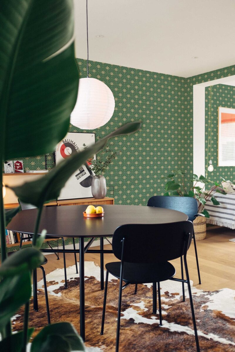 Green Elegant Deco Peel and Stick Wallpaper or Non-Pasted