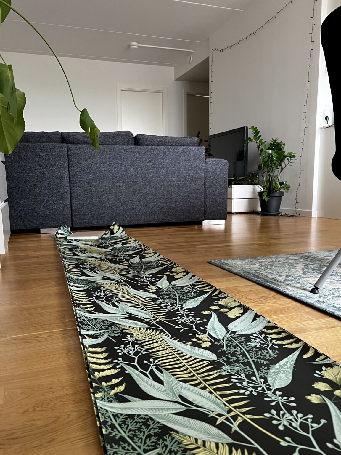 Upgrade Your Rental With a Wallpaper Accent Wall - Fancy Walls