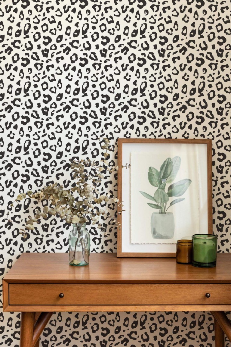 Leopard print Peel and Stick Wallpaper or Non-pasted
